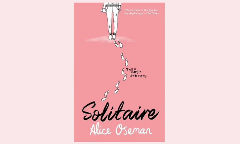 Here’s What Order To Read The Heartstopper Books And Novellas - IN Magazine